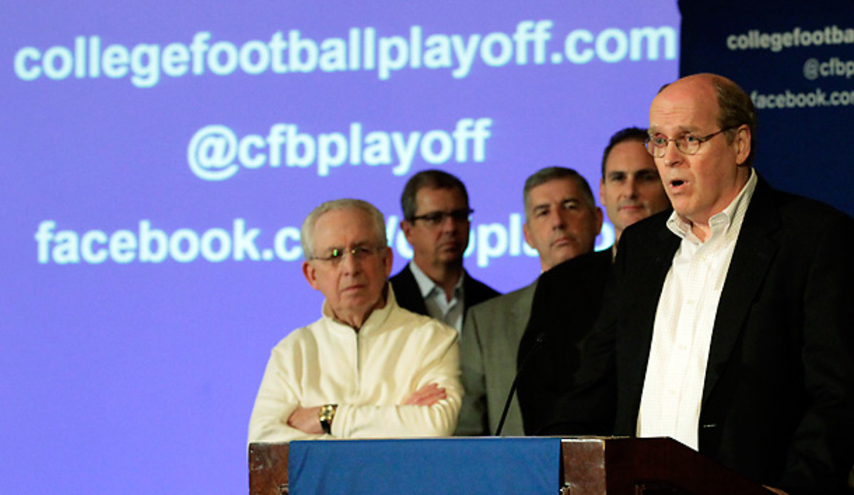 Bill Hancock: Playoff will feature four teams for at least 12 years ...