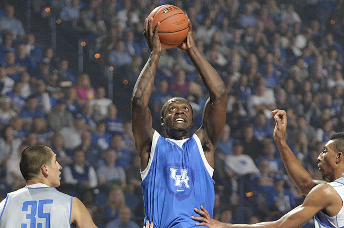 Julius Randle, James Young shine in Kentucky scrimmage - Sports Illustrated