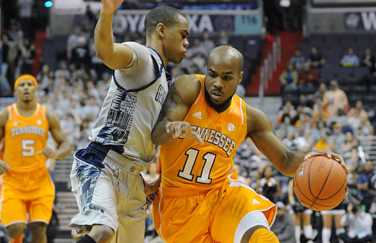 Tennessee G Trae Golden says he is transferring - Sports Illustrated