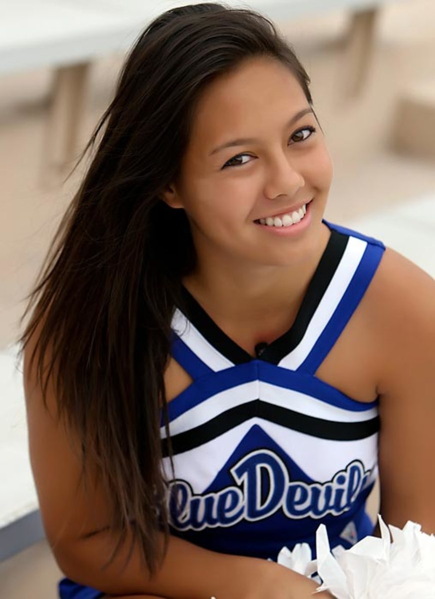 Cheerleader of the Week - Sports Illustrated