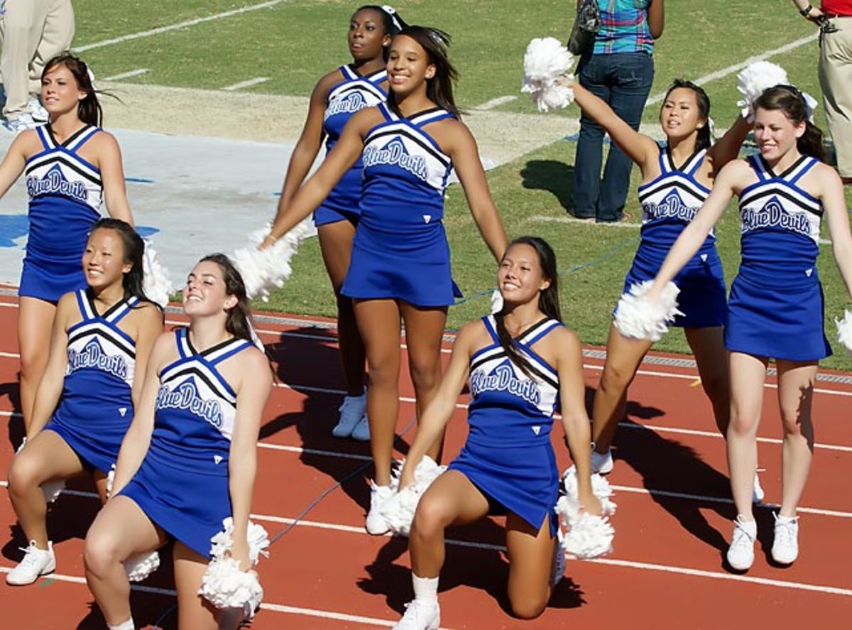 Cheerleader of the Week - Sports Illustrated