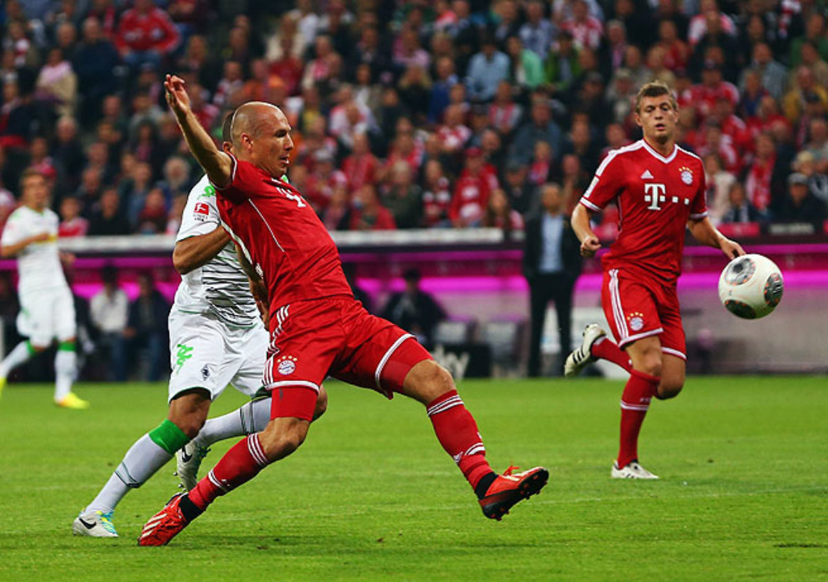 Arjen Robben, Bayern begin title defense with victory - Sports Illustrated
