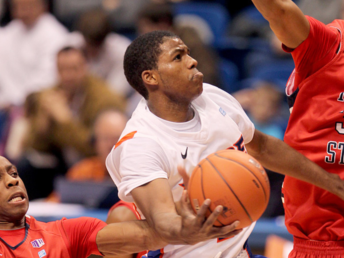 Report: Washington lands Fresno State transfer Robert Upshaw - Sports ...