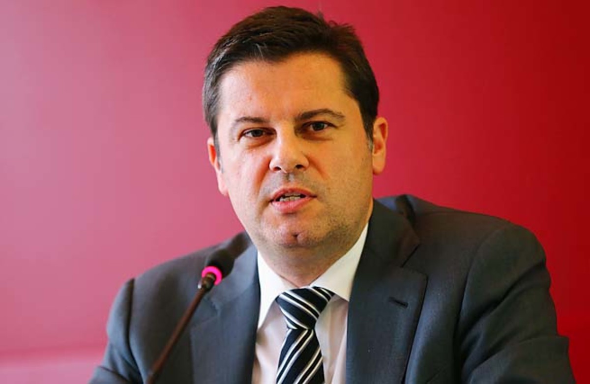 Bundesliga CEO rips FIFA over Qatar's World Cup - Sports Illustrated