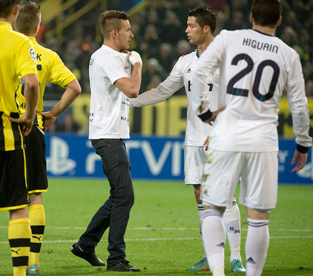 Cristiano Ronaldo and His Fans - Sports Illustrated