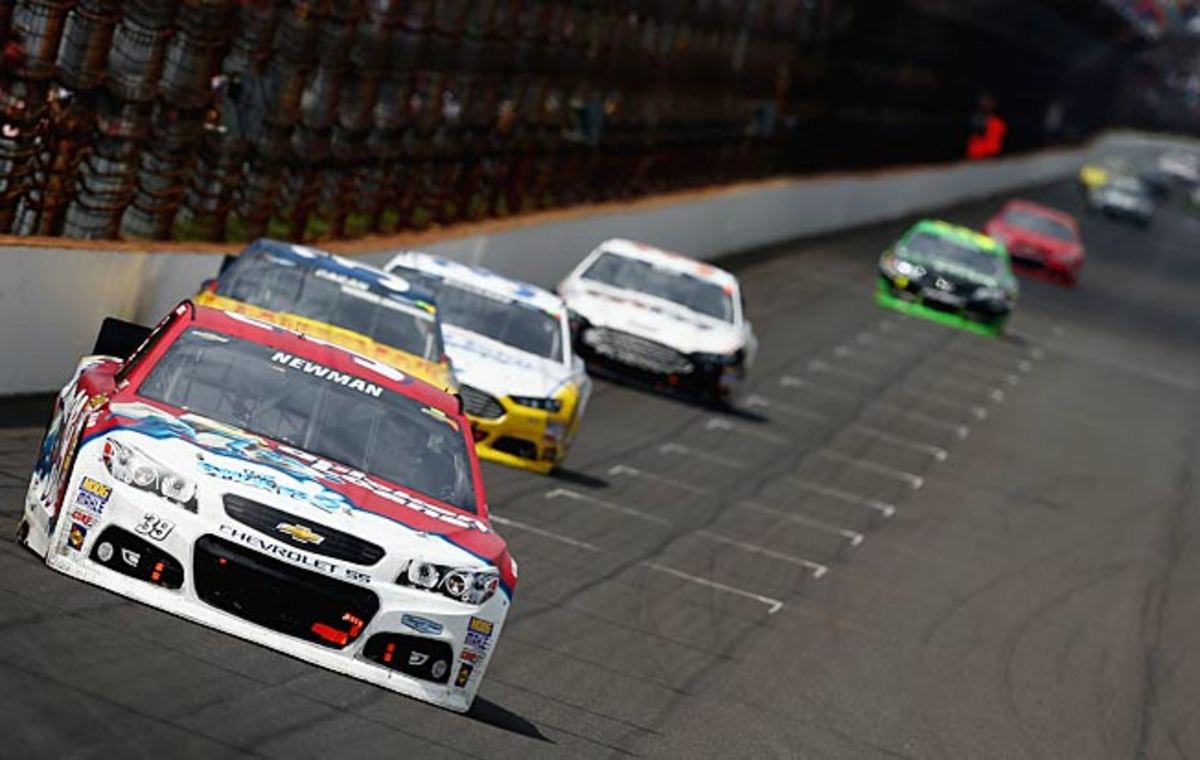 NASCAR drivers find passing tough in boring Brickyard 400 - Sports ...