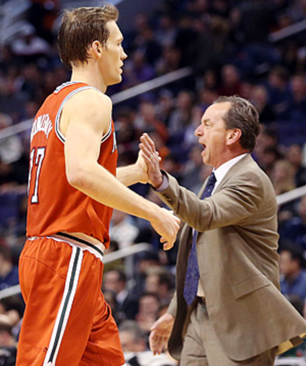 Video: Creative, refreshing play call helps Bucks seal victory against ...