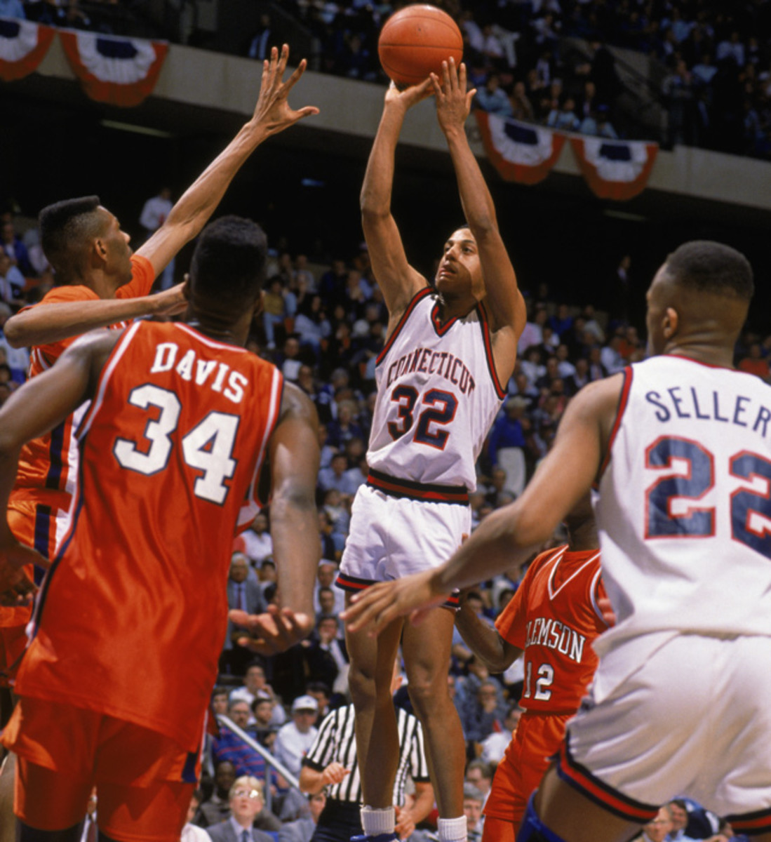 Classic Photos of UConn Men's Basketball - Sports Illustrated