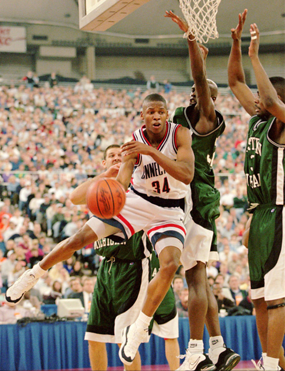 Classic Photos of UConn Men's Basketball - Sports Illustrated