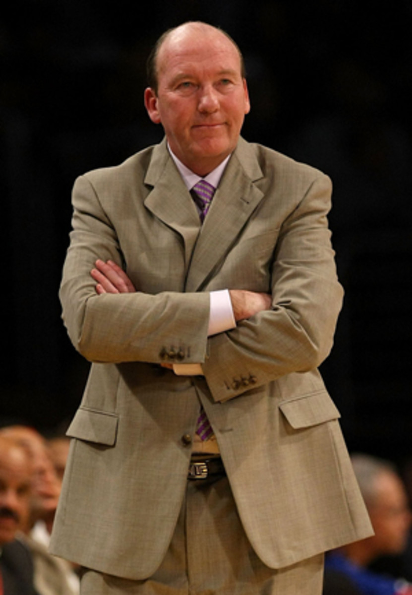 Reports: Lakers meet with Phil Jackson, contact back-up coaching ...