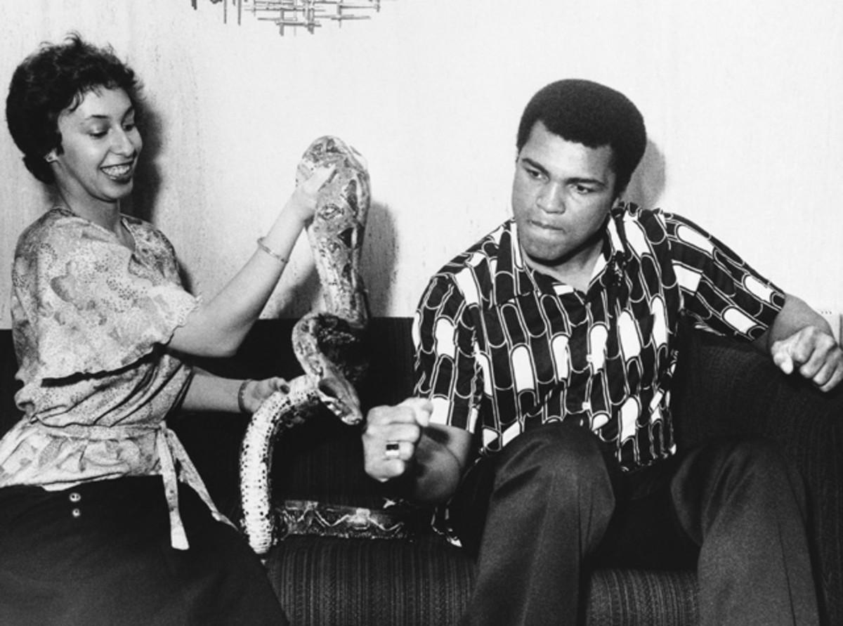 Athletes With Snakes - Sports Illustrated