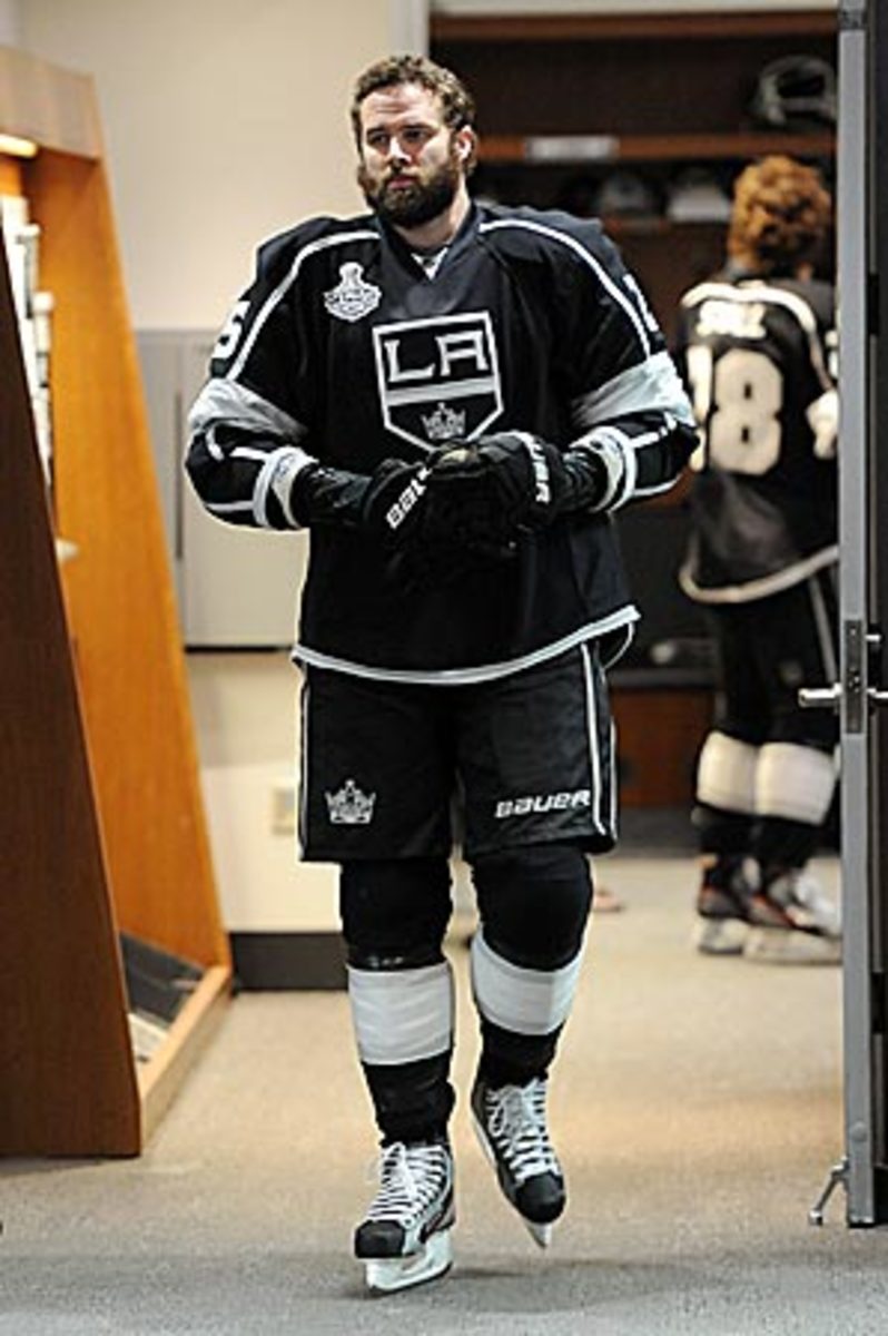 Michael Farber: Dustin Penner playing up to size - Sports Illustrated