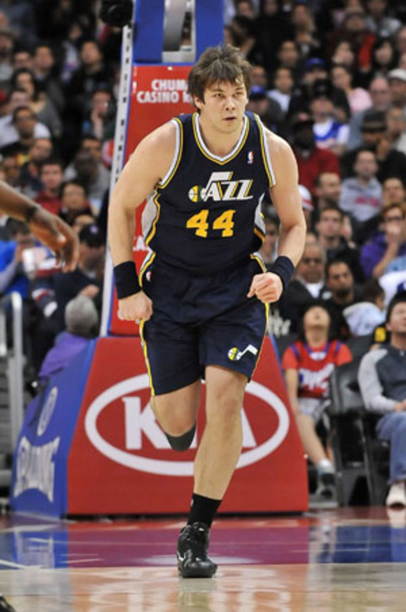 Sam Amick: Fesenko to sign with Warriors - Sports Illustrated