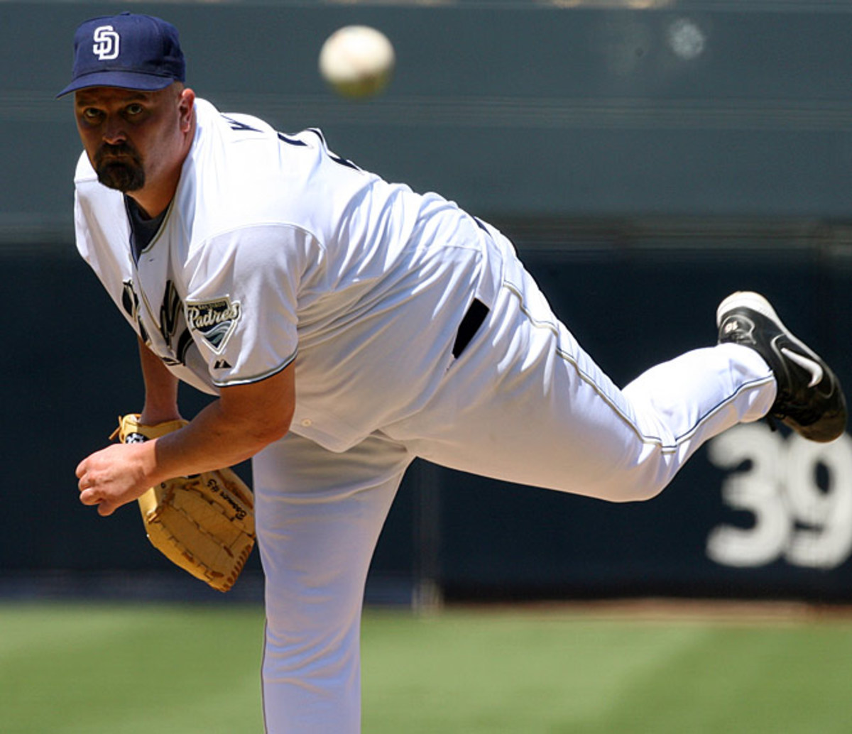 Round Moundsmen - Sports Illustrated