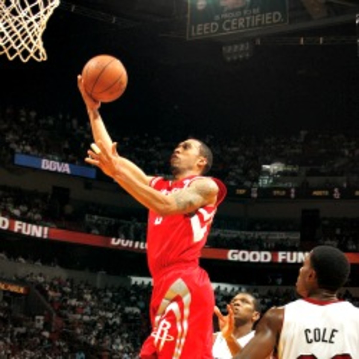 Report: Celtics to acquire Courtney Lee from Rockets - Sports Illustrated