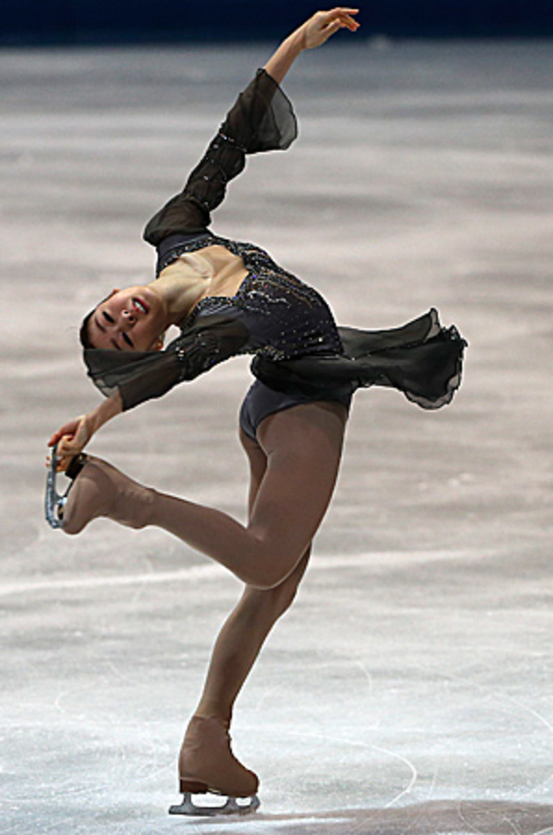 Winter Sports: Kim Yu-na returns to win NRW Trophy - Sports Illustrated