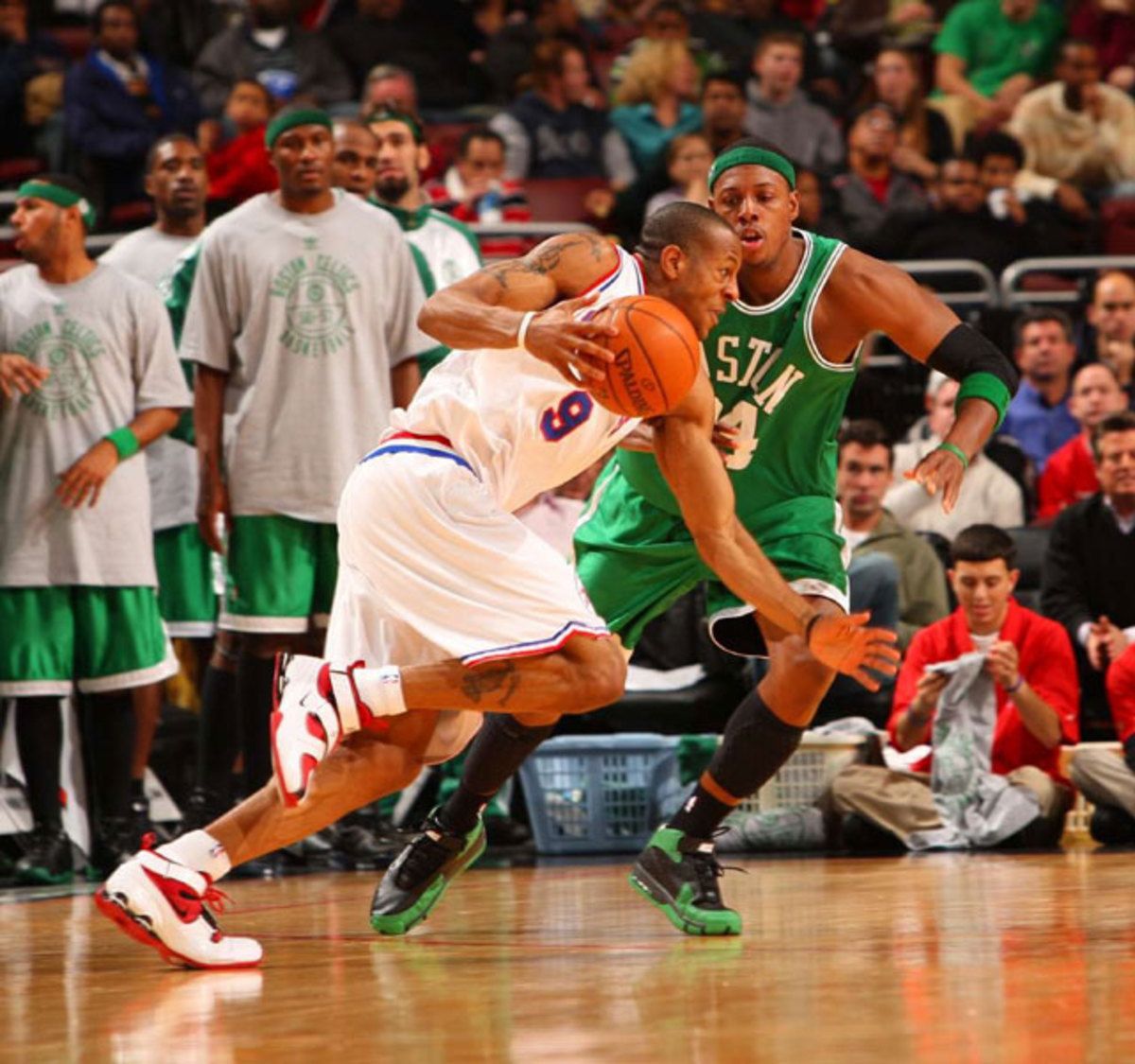 Classic Photos of Celtics-76ers Rivalry - Sports Illustrated