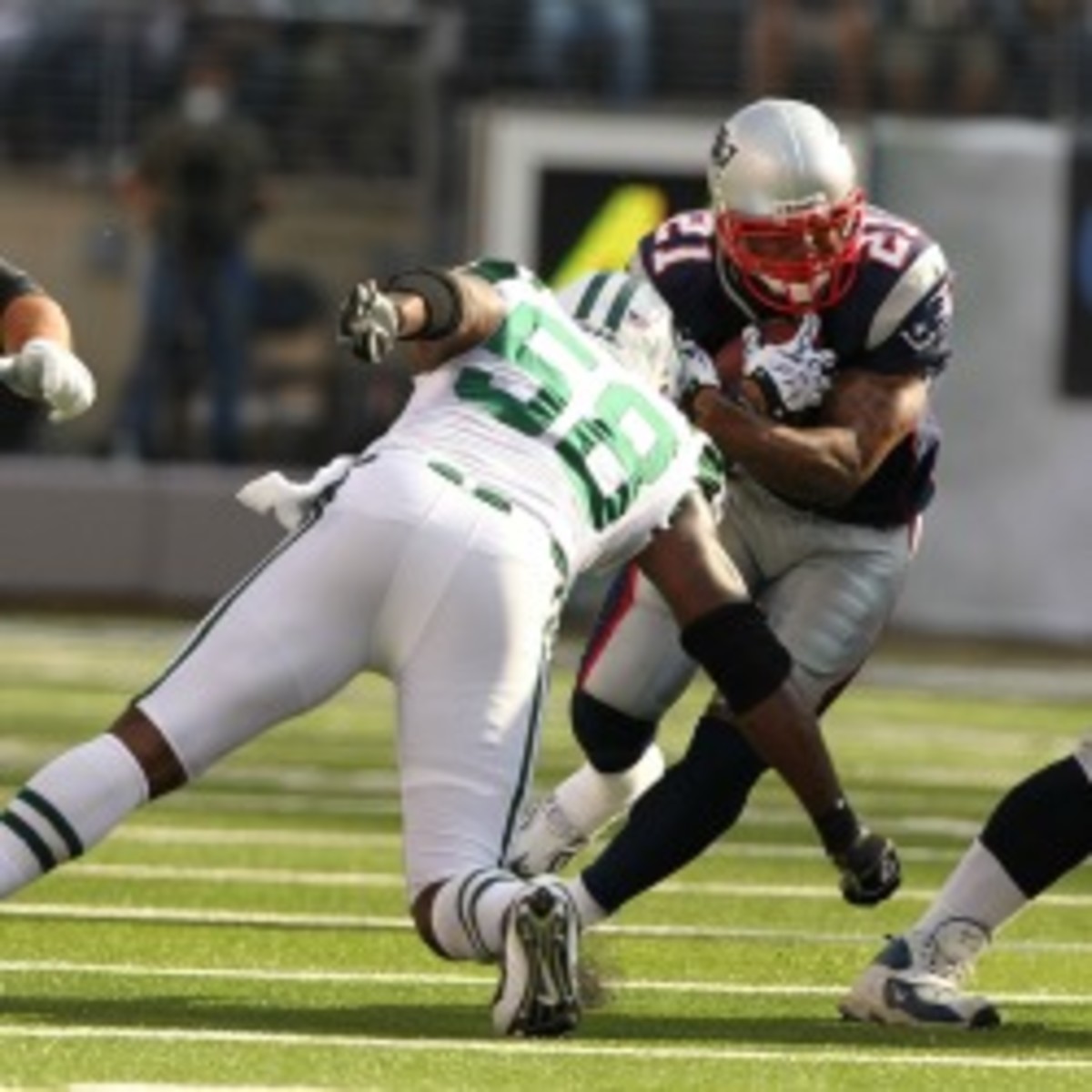 Jets release linebacker Bryan Thomas; TE Dustin Keller out for game vs ...