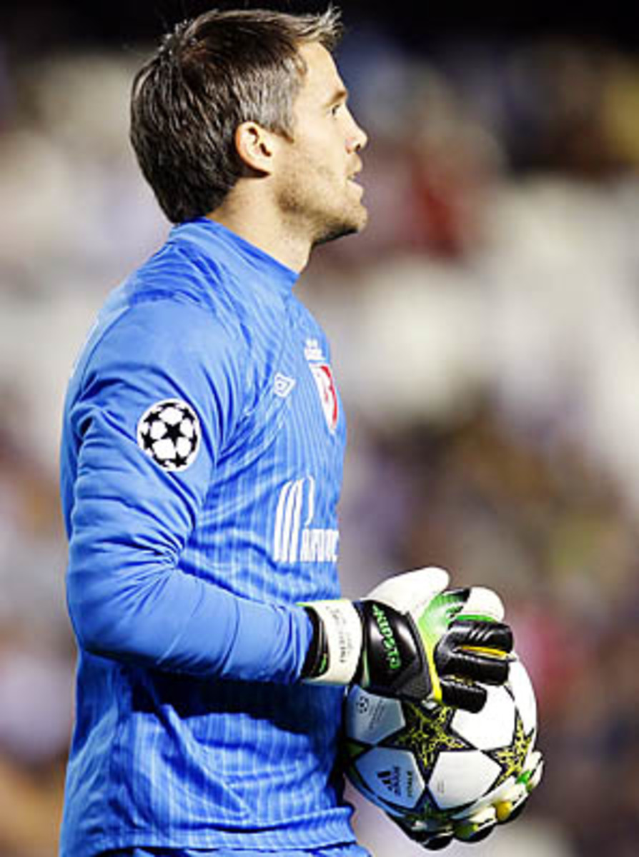 France goalkeeper Landreau leaves Lille - Sports Illustrated