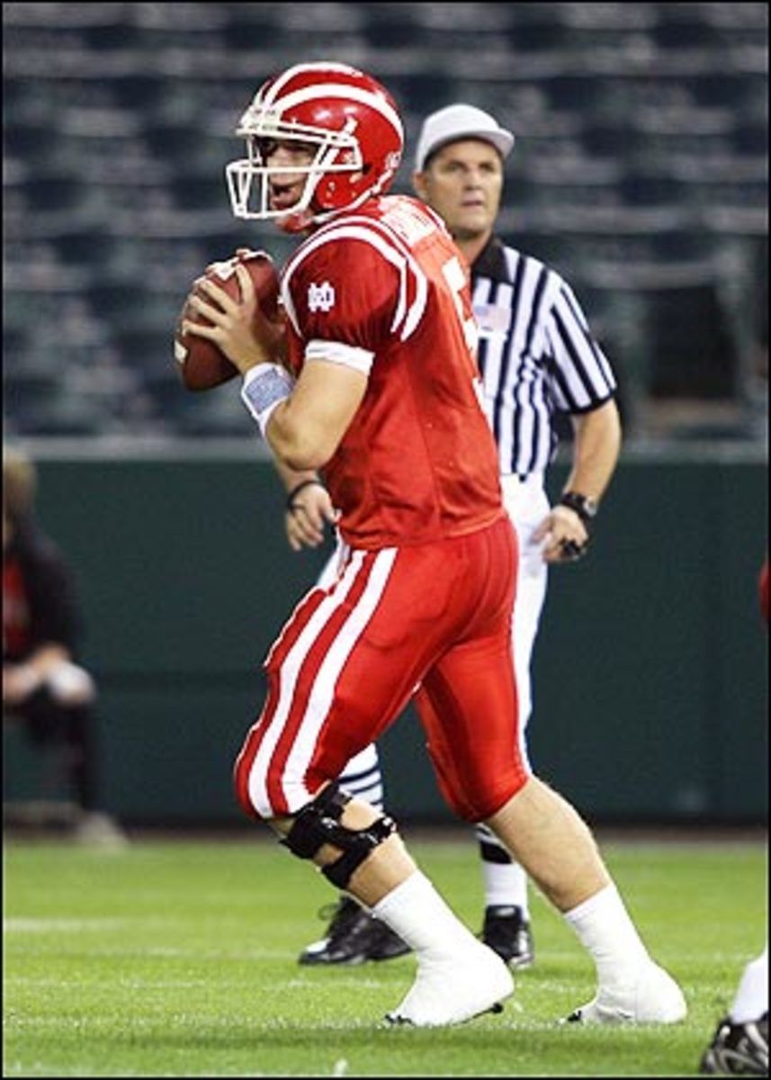 Mater Dei quarterback first to win award as a junior - Sports Illustrated