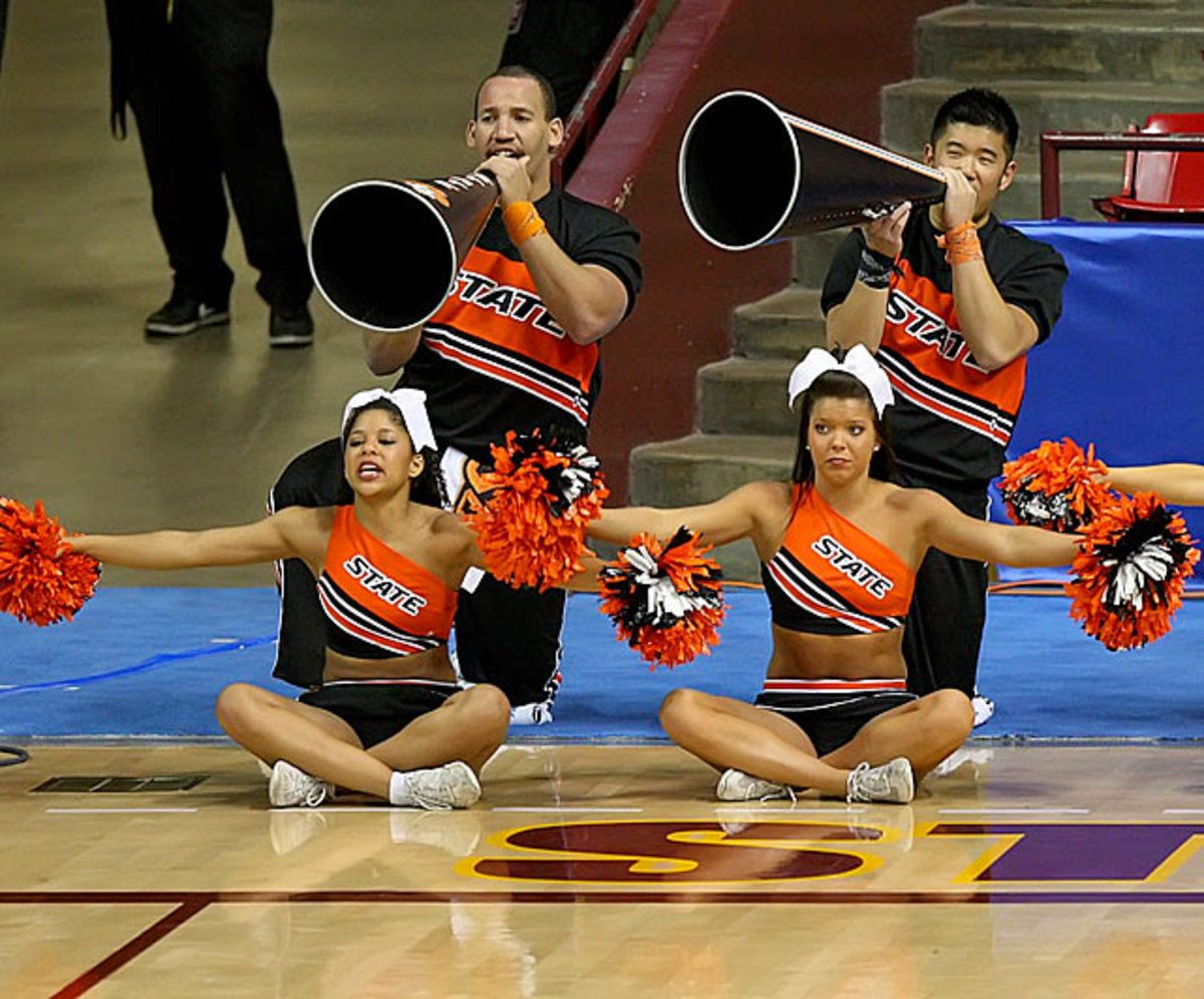 Cheerleader of the Week - Sports Illustrated