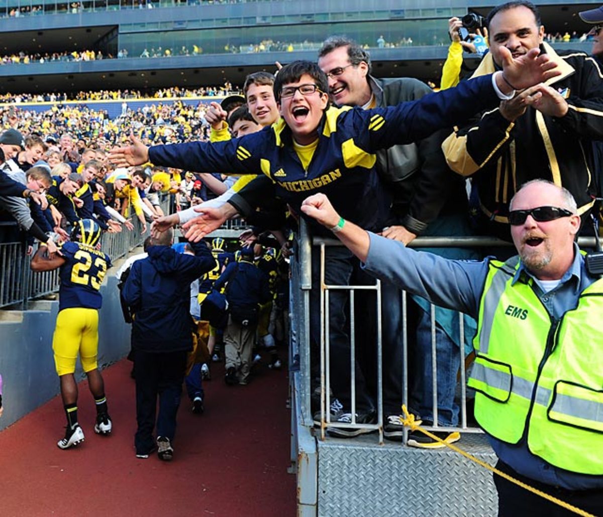 College Football Superfans - Sports Illustrated