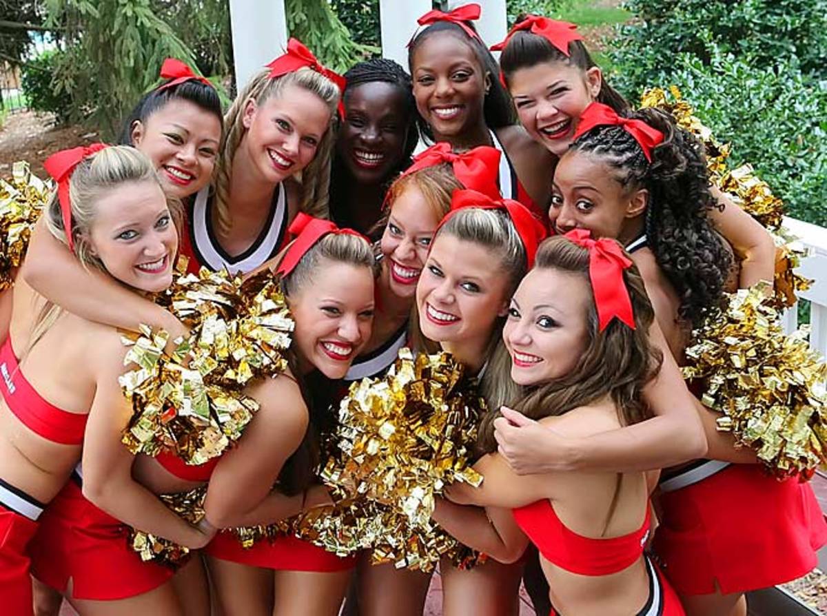 Cheerleader of the Week - Sports Illustrated