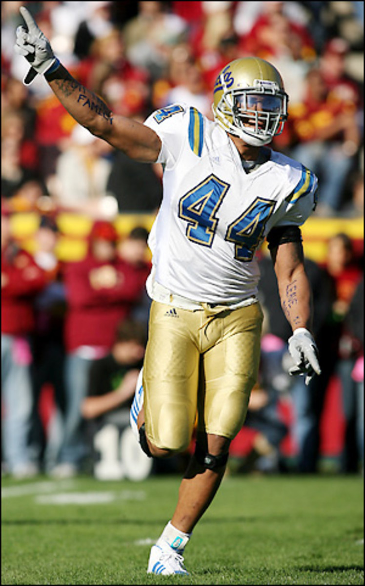 Arash Markazi: All-America DE Bruce Davis switching to LB for NFL ...