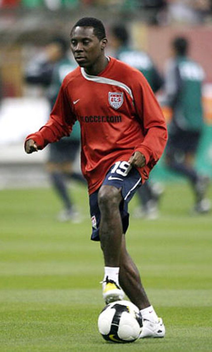 Grant Wahl: Adu still struggling to establish himself in Europe ...