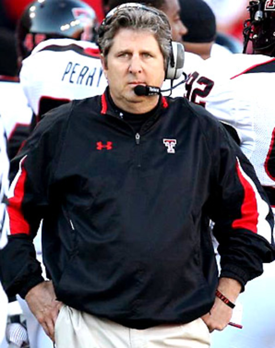 Andy Staples: Mike Leach, Coach in Exile, still biding his time in ...