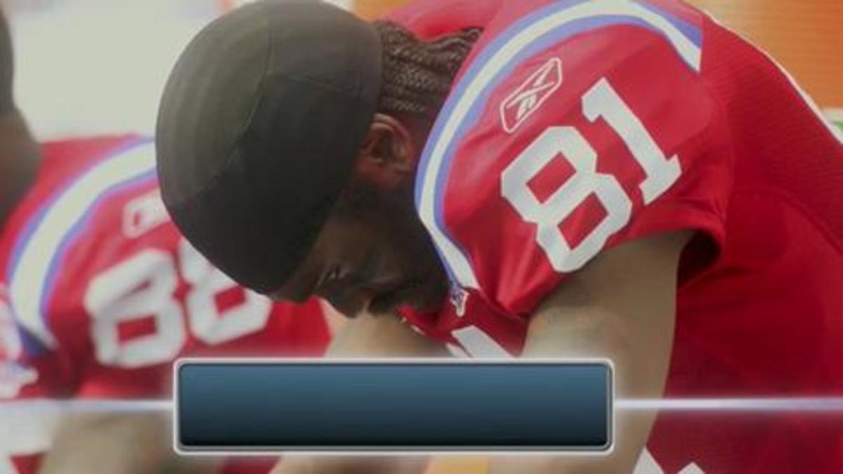 Moss on a short leash with Titans - Sports Illustrated