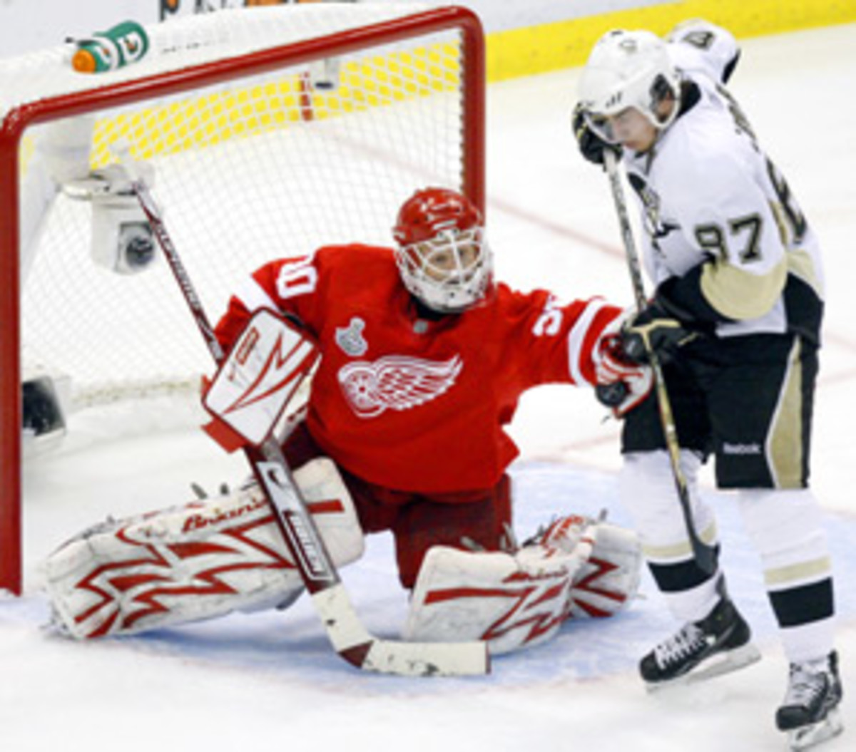 Darren Eliot: Osgood helps Wings' Game 1 win seem routine - Sports ...