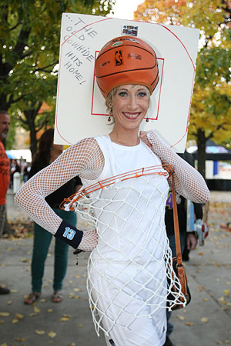 In Focus: Fans in costume - Sports Illustrated