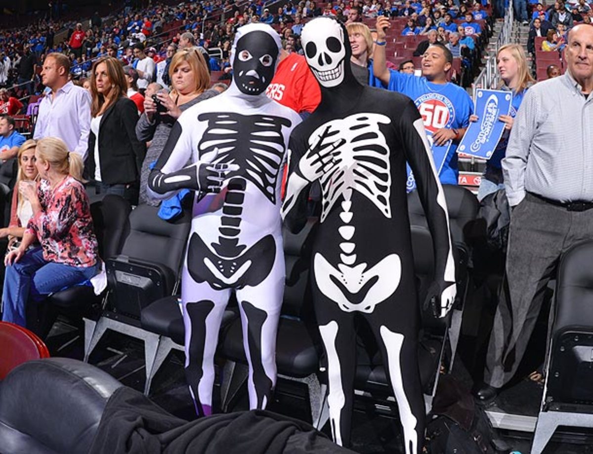 In Focus: Fans in costume - Sports Illustrated