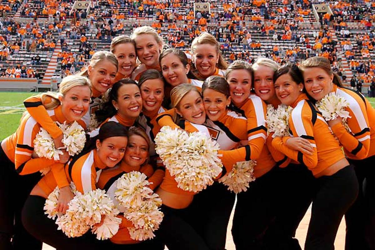 Cheerleader of the Week - Sports Illustrated