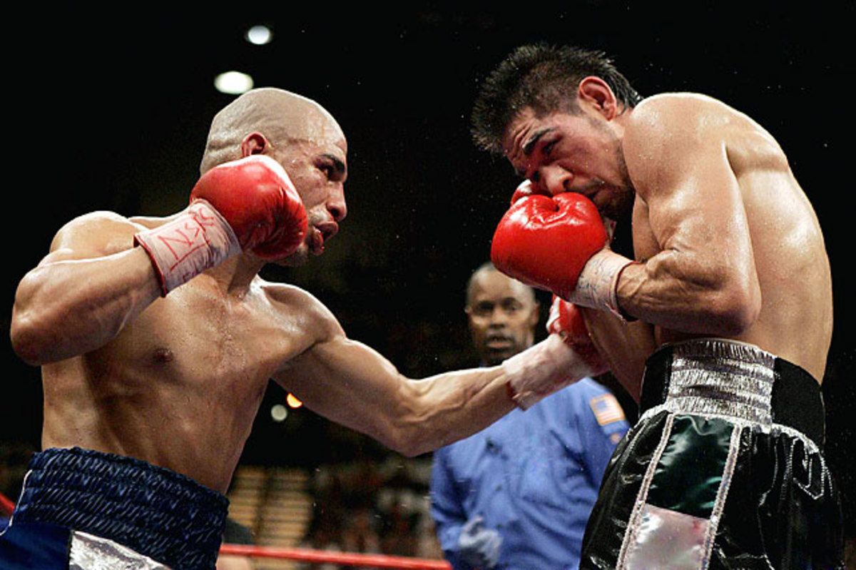Best Shots from Margarito-Cotto I - Sports Illustrated