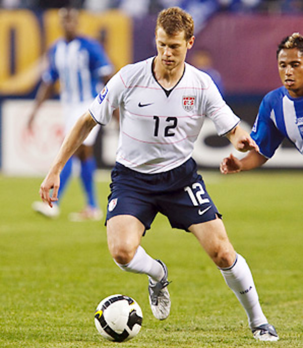 Soccer America: Finally healthy Spector battles back into U.S. lineup ...