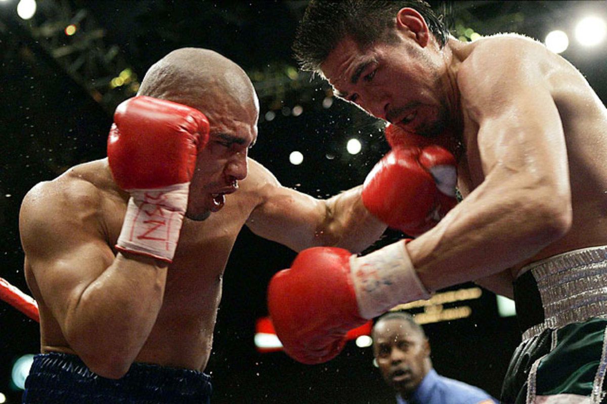 Best Shots from Margarito-Cotto I - Sports Illustrated