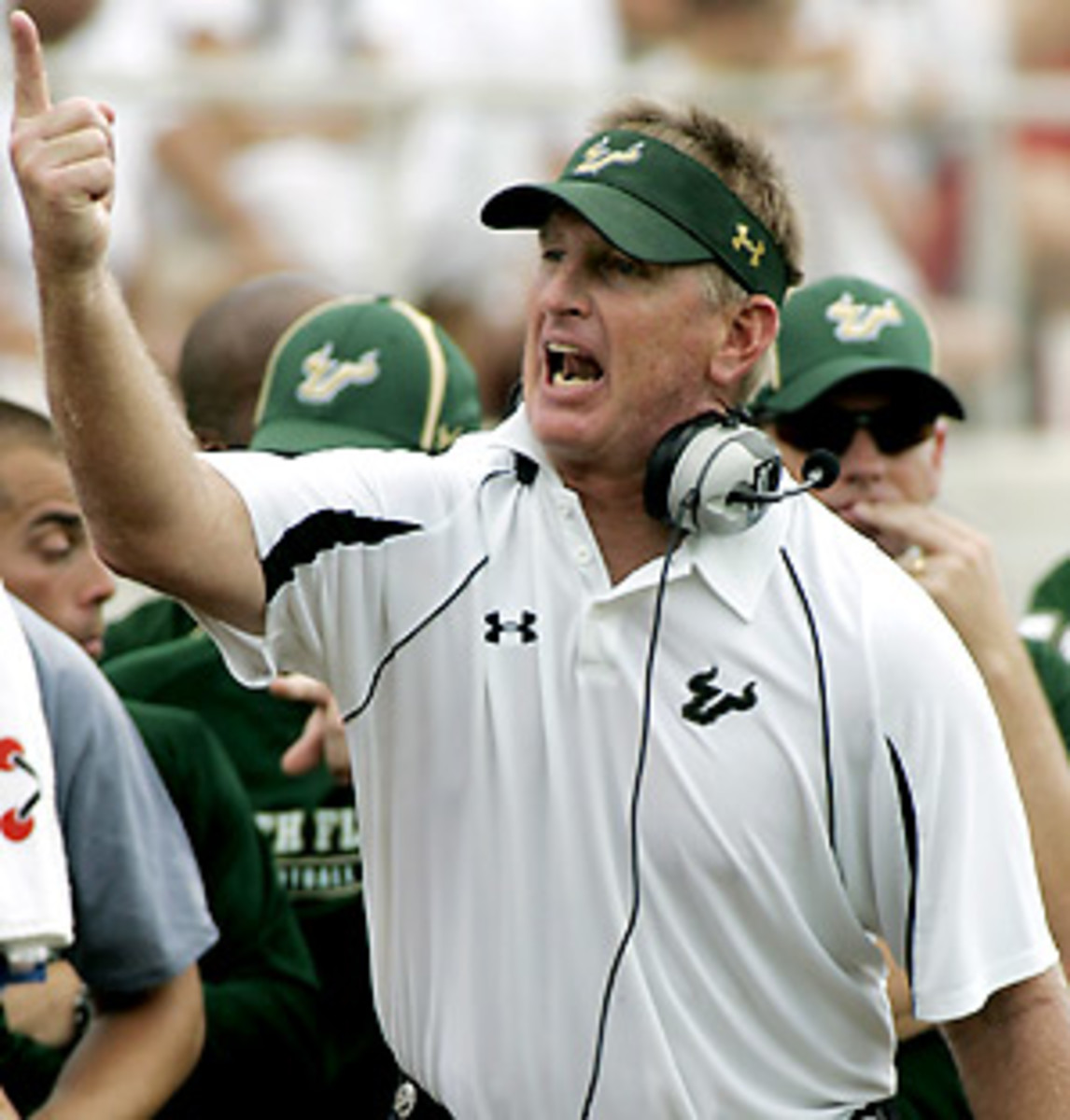 Andy Staples: Newly open South Florida job a golden opportunity ...