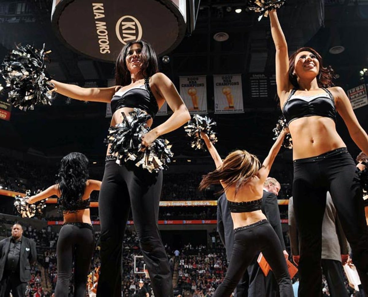 San Antonio Spurs Silver Dancers - Sports Illustrated