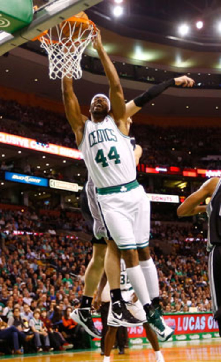 Chris Wilcox injures thumb, out for up to one month - Sports Illustrated