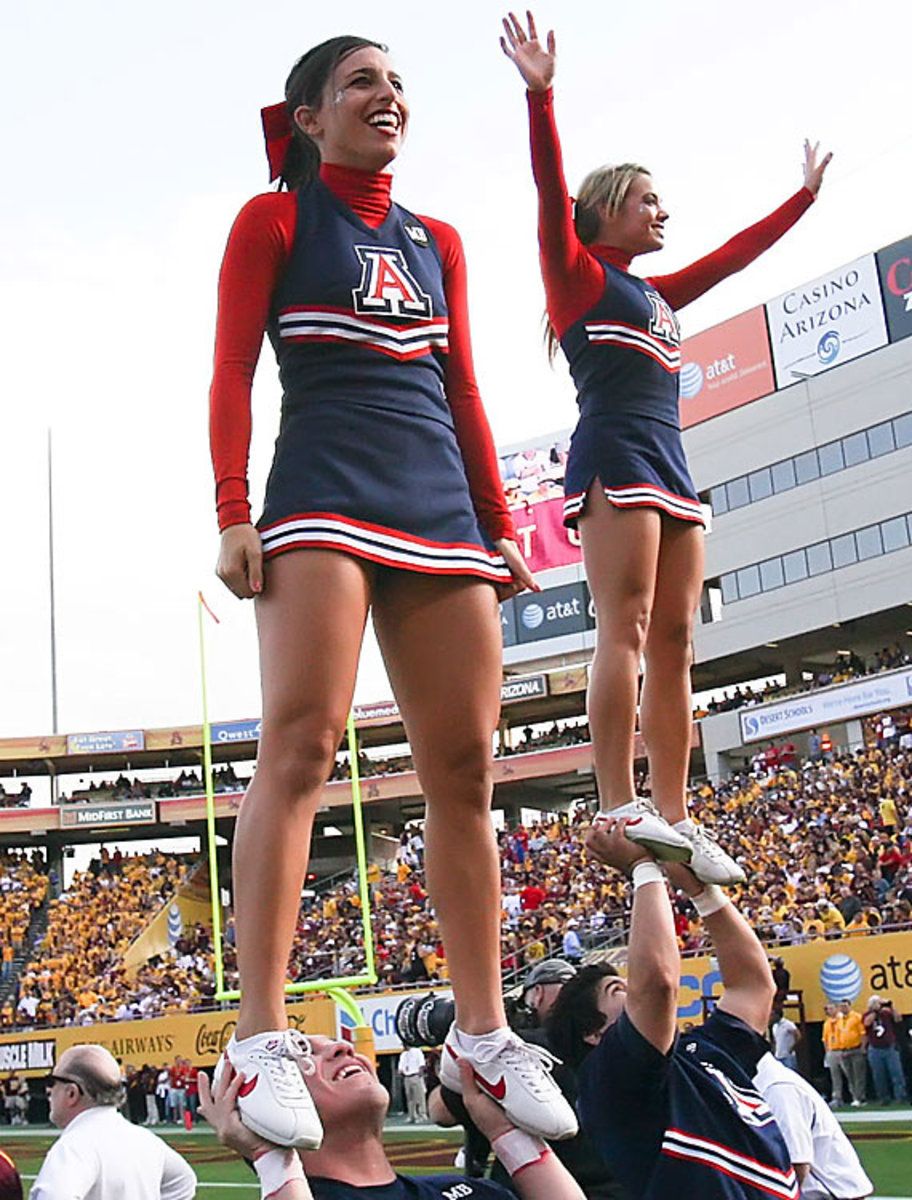 Cheerleader of the Week - Sports Illustrated