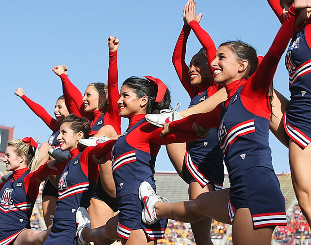 Cheerleader of the Week - Sports Illustrated