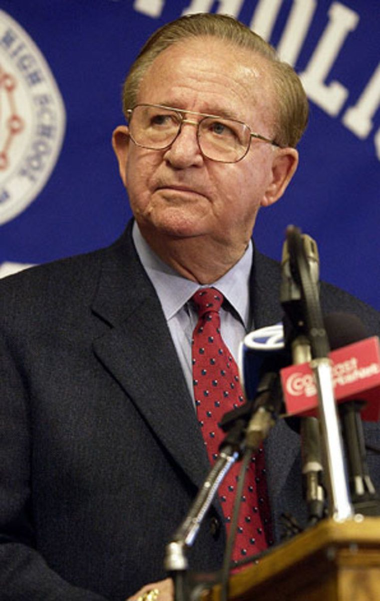 Four Hall of Famers receive Lapchick Award - Sports Illustrated