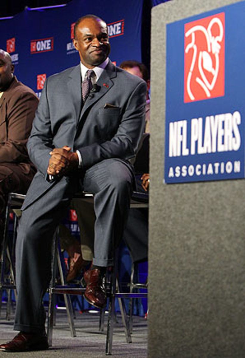 Jim Trotter: NFL players confident Smith is right man to lead battle ...