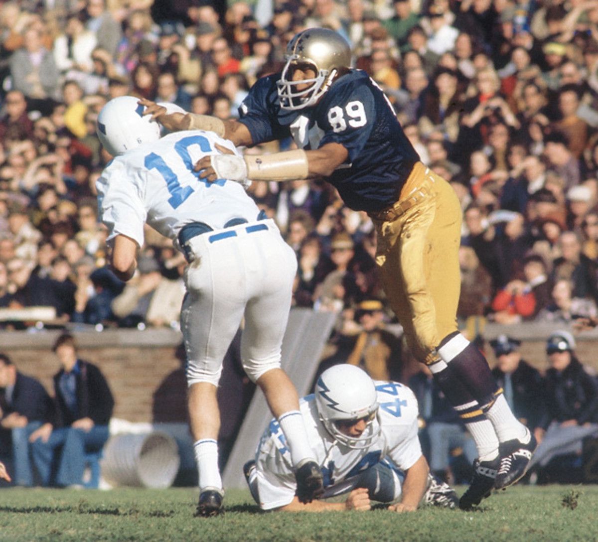 Classic Photos of Notre Dame Football - Sports Illustrated
