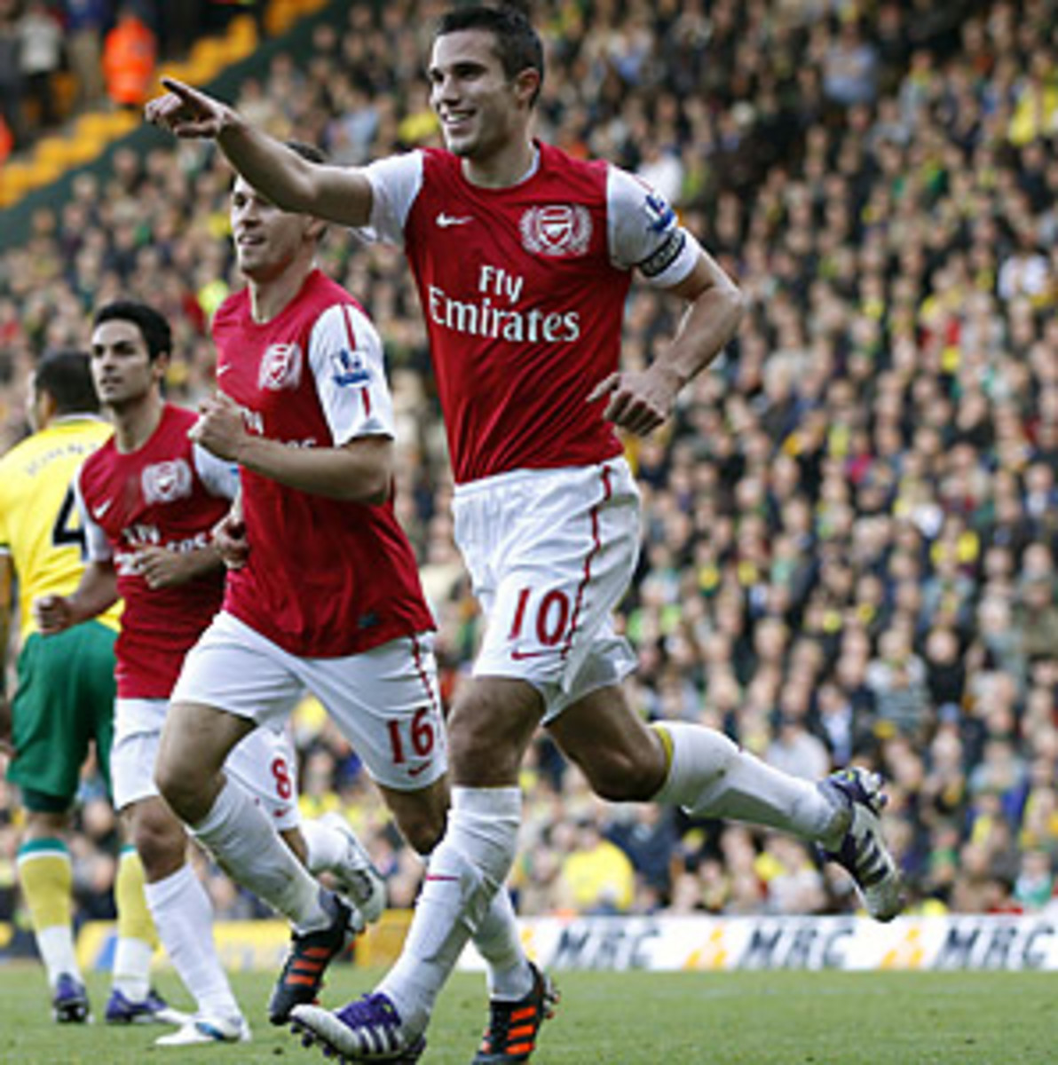 Ben Lyttleton: Arsenal's Van Persie in form of his life - Sports ...