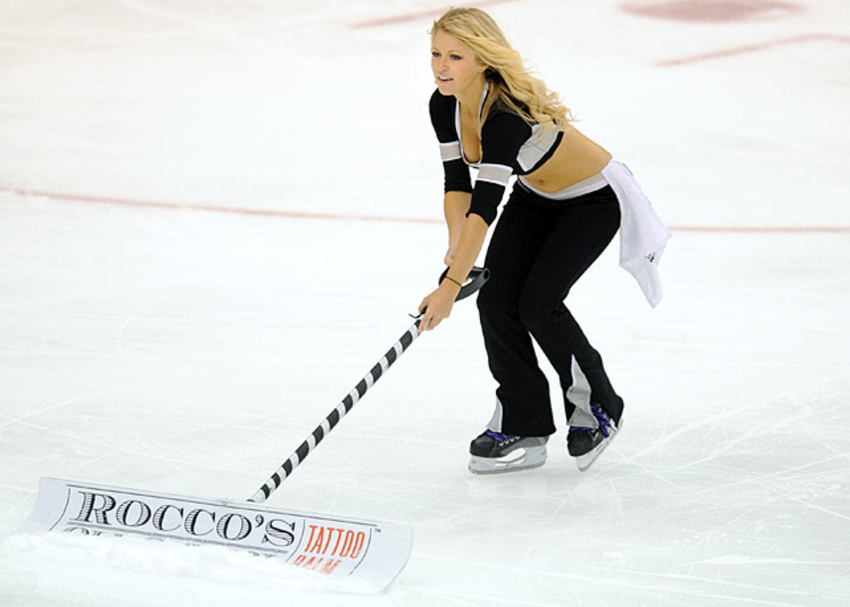 LA Kings Ice Crew - Sports Illustrated