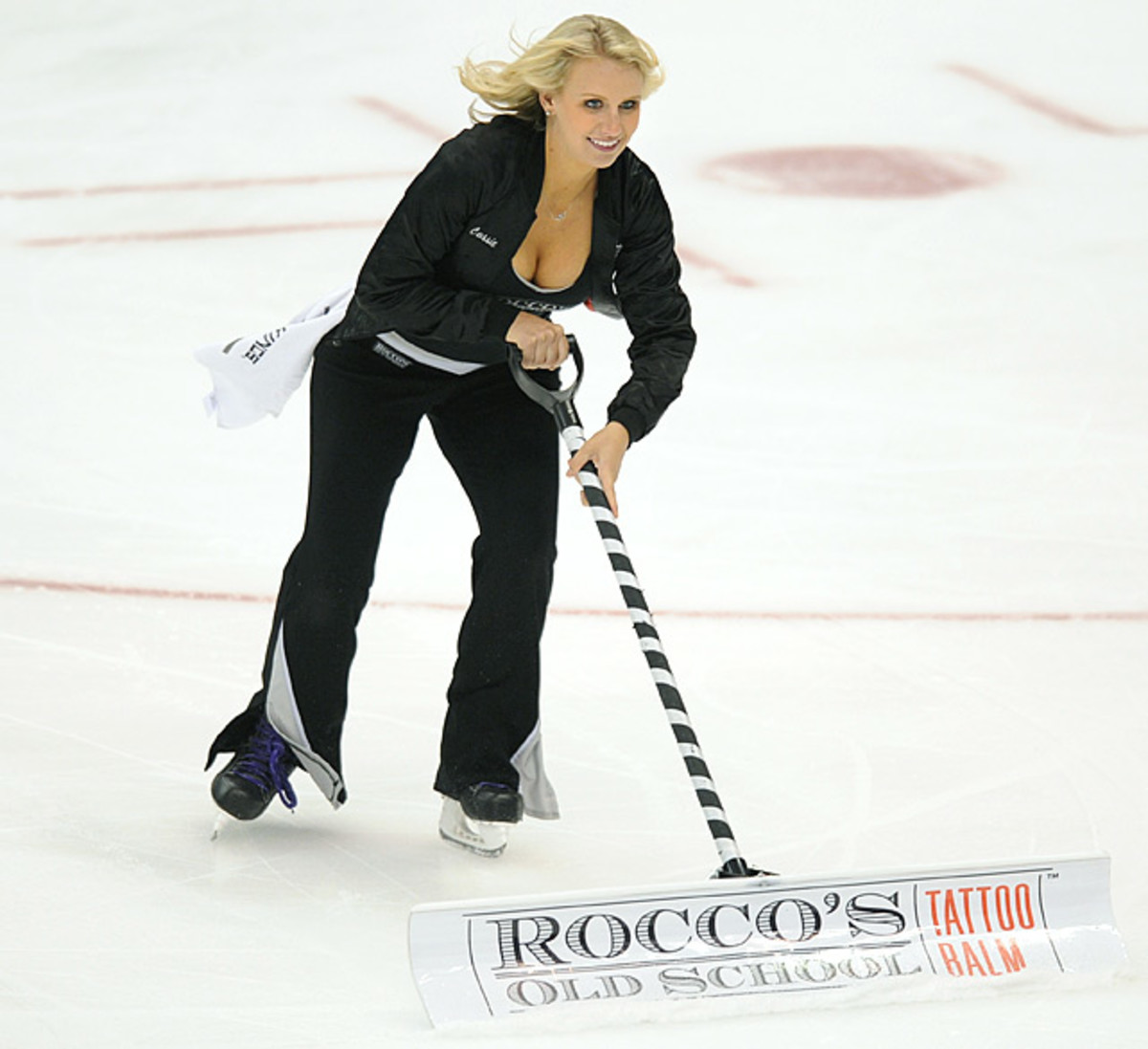LA Kings Ice Crew - Sports Illustrated