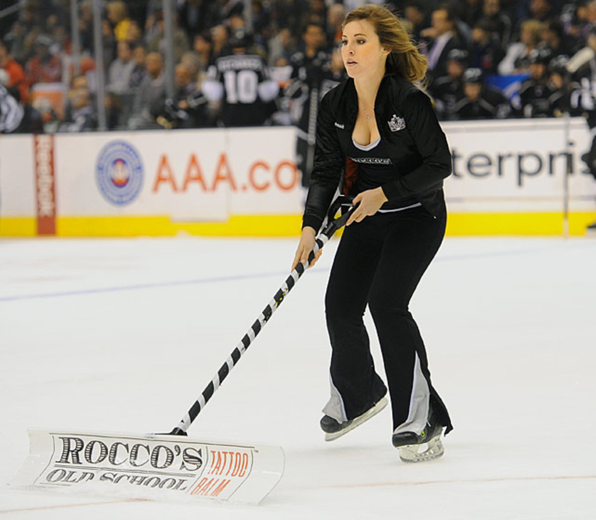 LA Kings Ice Crew - Sports Illustrated
